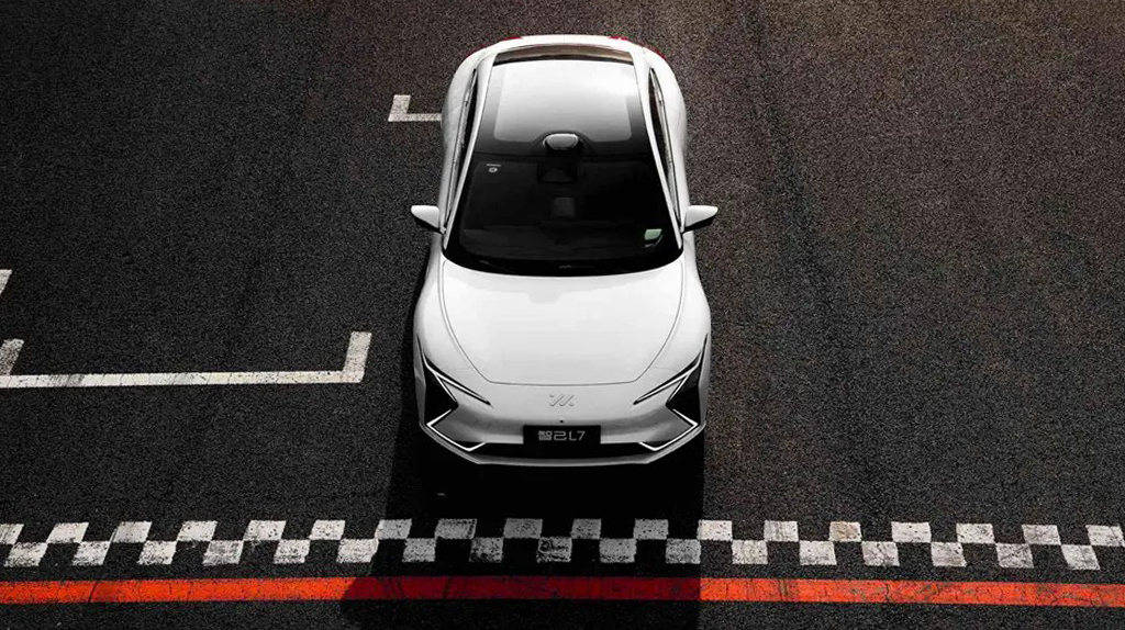 智己L7上市，漂移打破吉尼斯纪录，对手瞄准蔚来ET7？_搜狐汽车_搜狐网