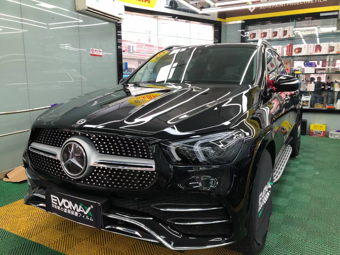 黑色奔驰GLE350车主新车落地首选EVOMAX易玛隐形车衣_搜狐汽车_搜狐网
