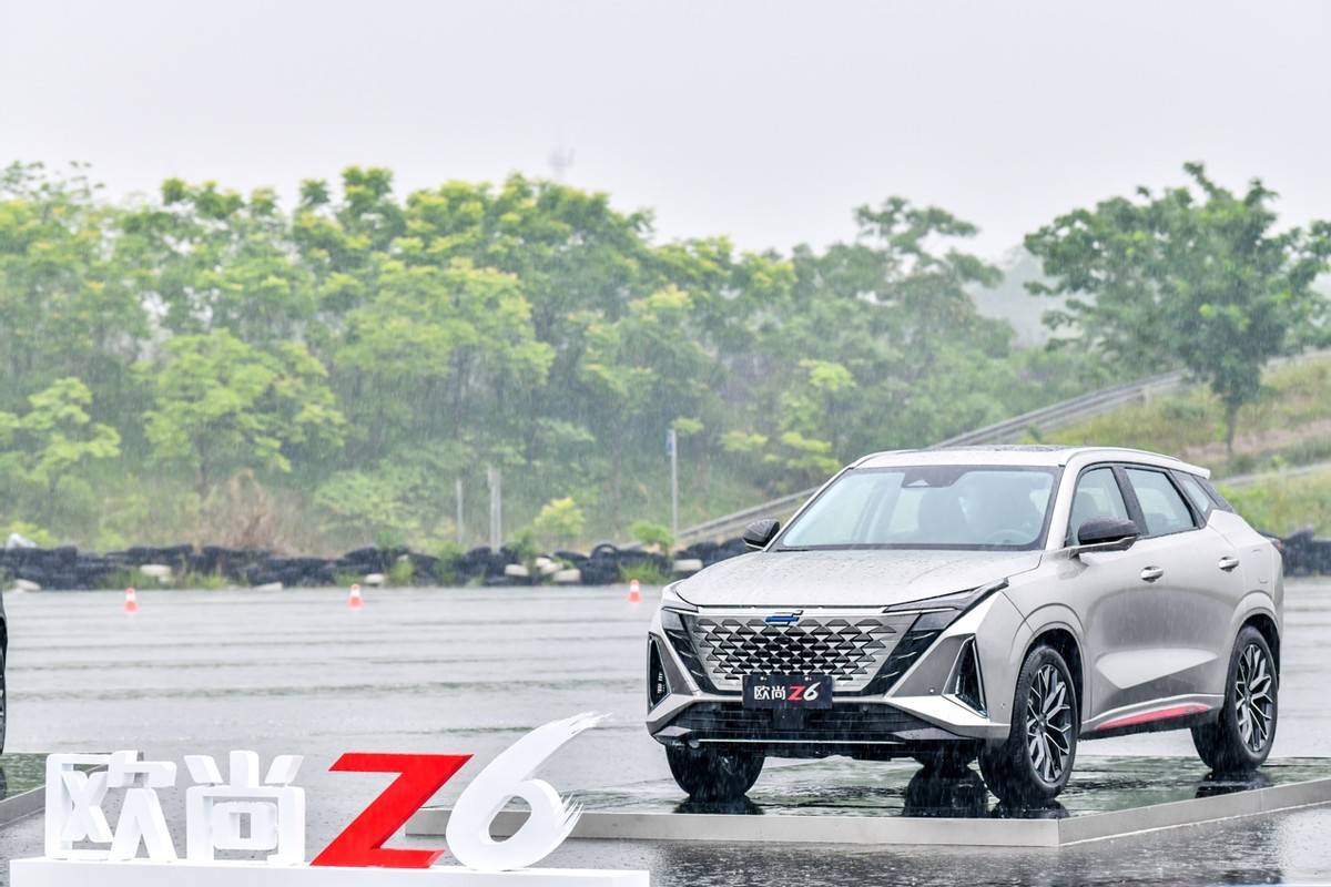 15万级SUV的实力悍将，欧尚Z6上演性能的三大进化_搜狐汽车_搜狐网