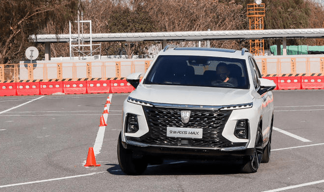配置更高、空间更大的荣威RX5MAX，还有2.0T动力_搜狐汽车_搜狐网