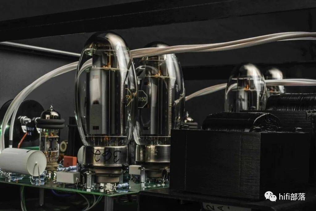 美国 Audio Research ARC CD8 Reference 参考级电子管CD播放机_William_Johnson_真空管