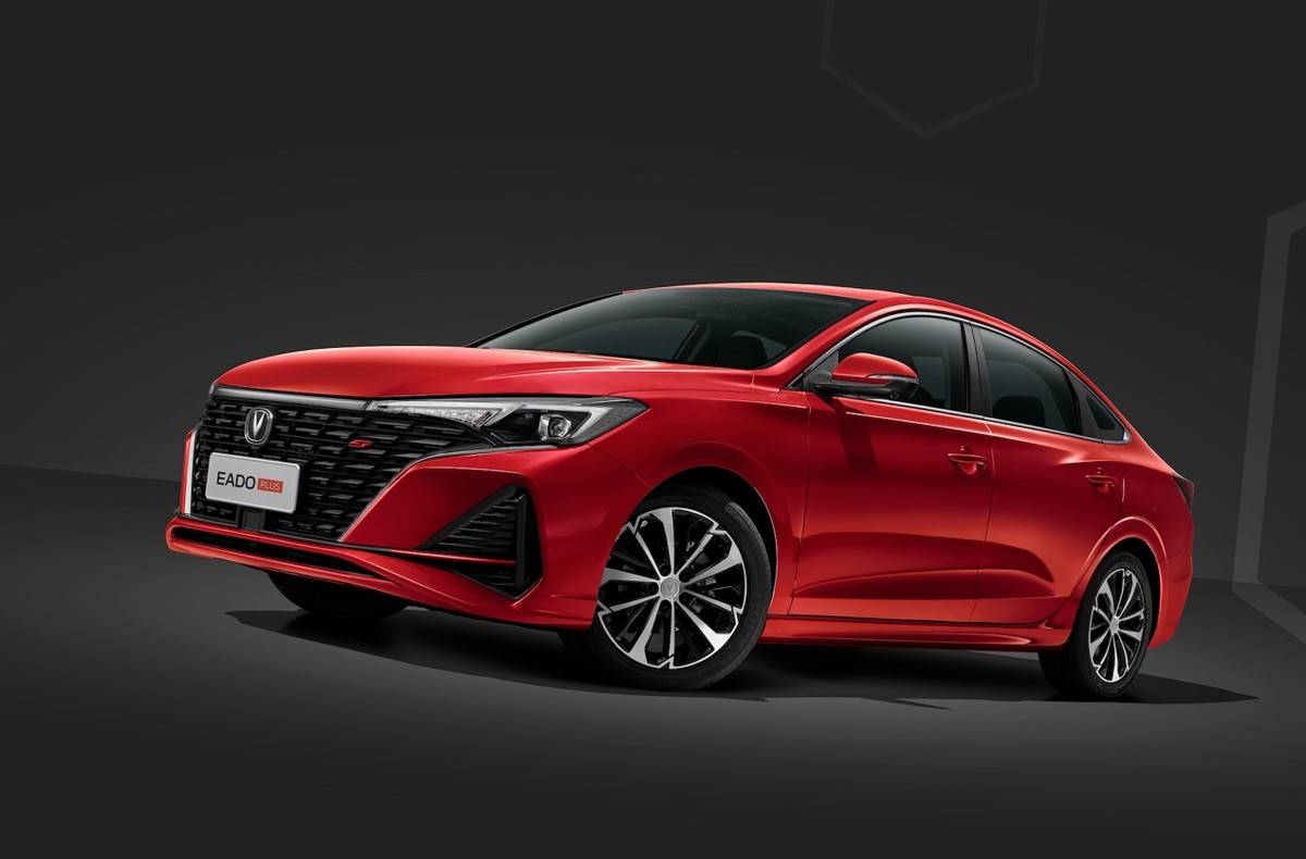 百万双雄再进化，2022款逸动PLUS、2022款CS35PLUS上市_搜狐汽车_搜狐网