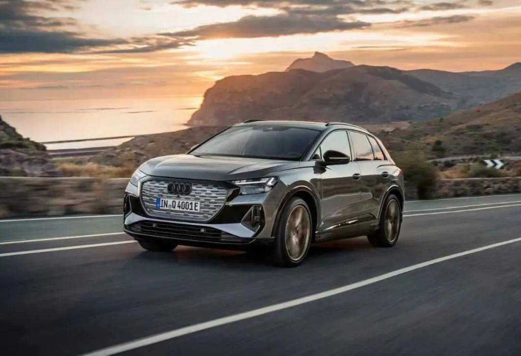 童叟无欺的续航力 奥迪Q4 e-tron预售30万元起_搜狐汽车_搜狐网