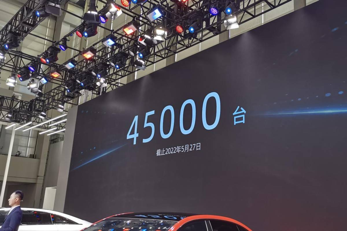 CTC技术加持，零跑C01订单已破4.5万辆，小鹏P7要凉？_搜狐汽车_搜狐网