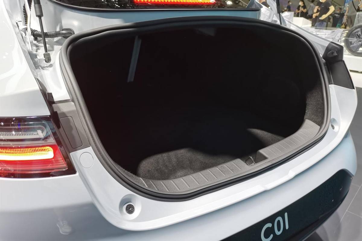 CTC技术加持，零跑C01订单已破4.5万辆，小鹏P7要凉？_搜狐汽车_搜狐网