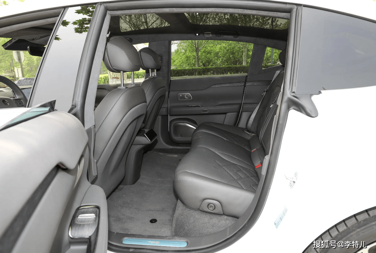 50万新能源天花板？蔚来ET7车长超5米轴距超3米，最大续航700公里_搜狐汽车_搜狐网