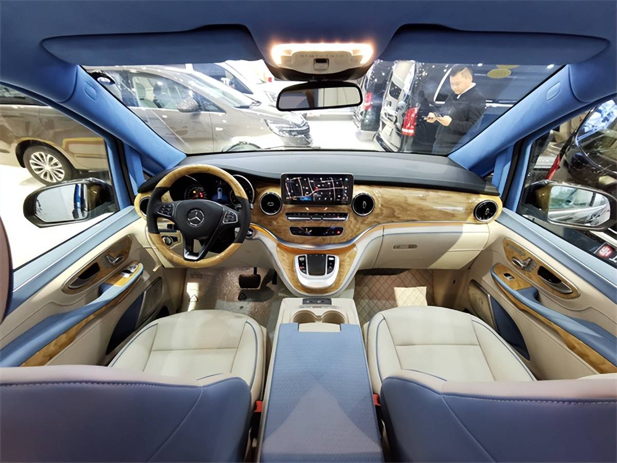 奔驰V260L高顶商务车降价！豪客V600全隔断4+2总裁座驾_搜狐汽车_搜狐网