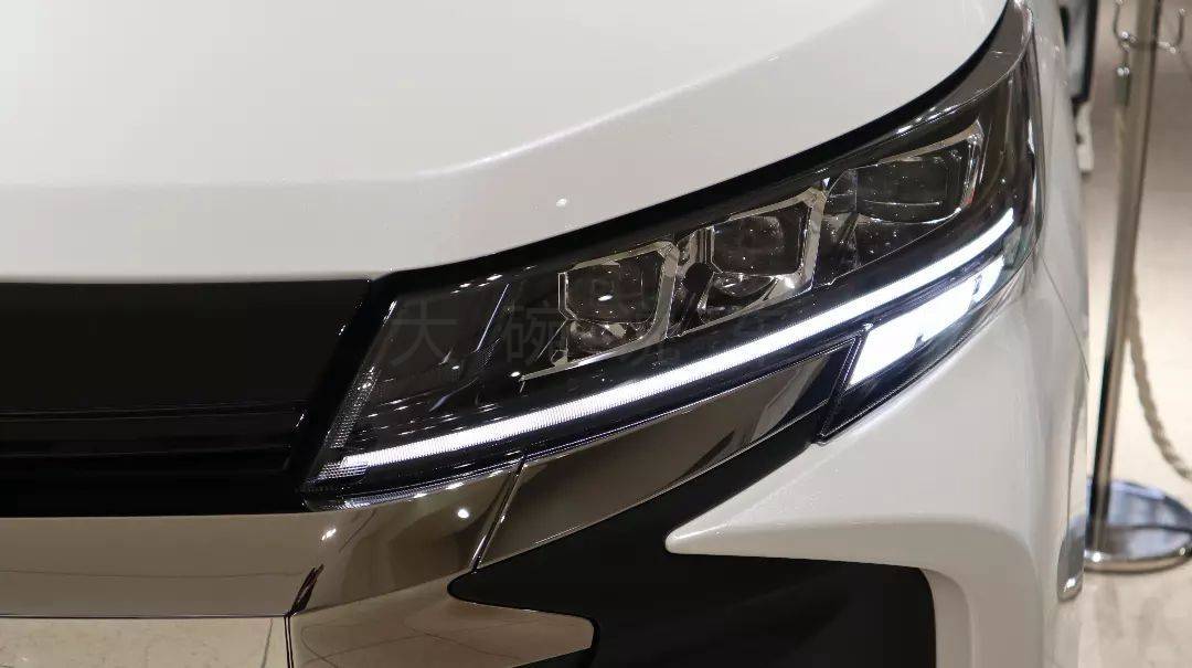 丰田NOAH实车亮相，尺寸超越别克GL6，2.0引擎+侧滑门，帅气_搜狐汽车_搜狐网