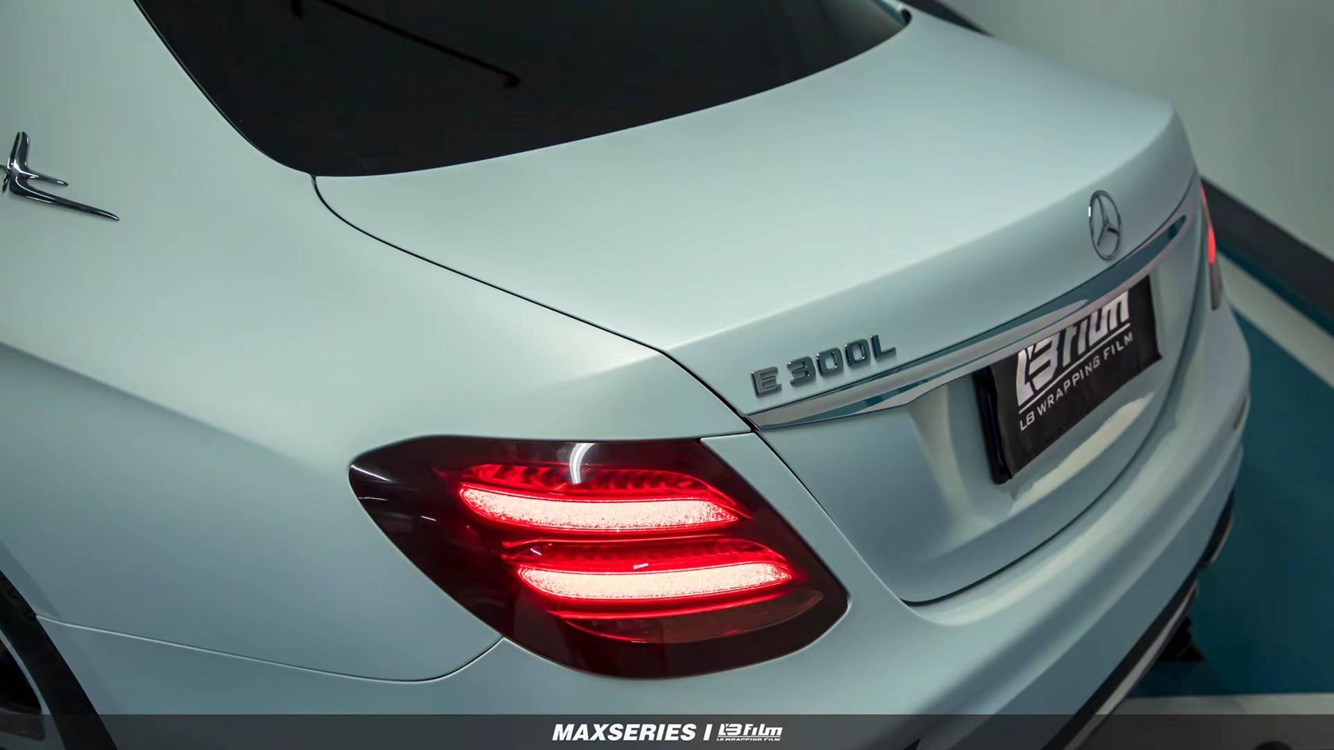 LBFILM-奔驰e300L消光皓月白改色膜_搜狐汽车_搜狐网