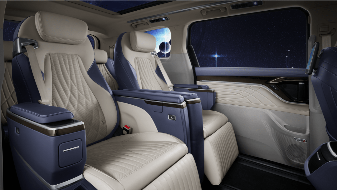 7座商务车别克GL8世纪和大通G90相比，后者最高享受购置税全免补贴！_搜狐汽车_搜狐网