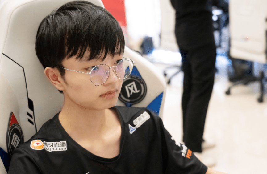 0909迎来OMG首秀！Bin交手Zoom，BLG冲击首胜_比赛_iBoy_Cold