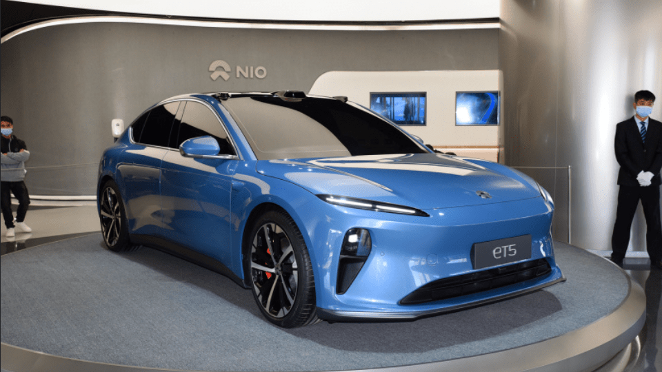 一年养车要花9千多，买了“服务包”的蔚来ET5养车挺划算？_搜狐汽车_搜狐网