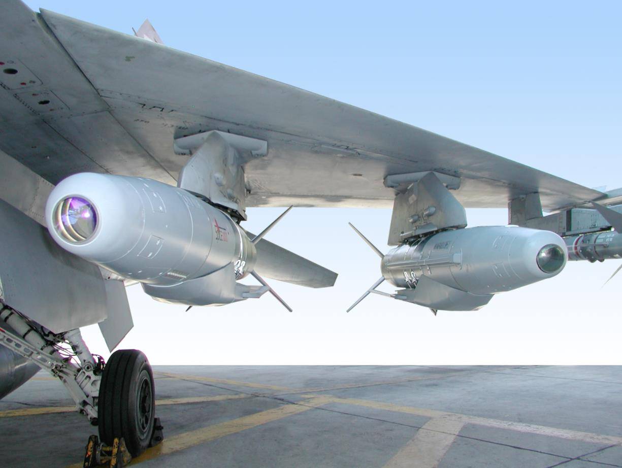 AGM-142空地导弹，专打掩体等坚固目标，以色列空军知名装备！_控制_弹体_制导