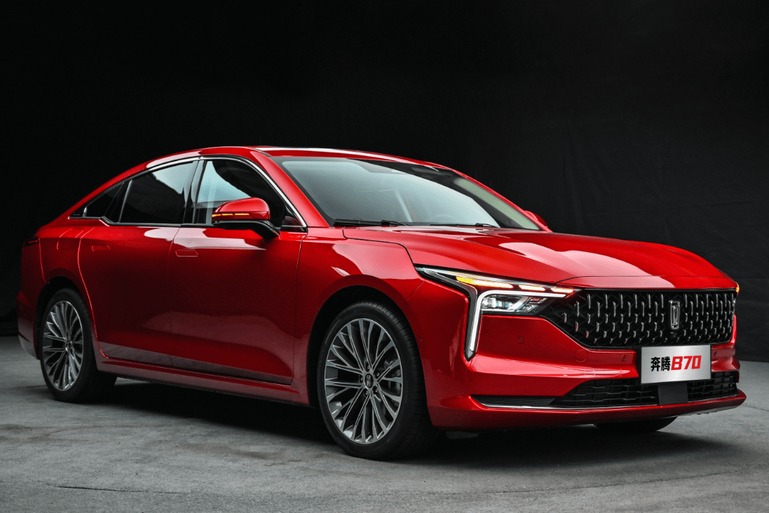 奔腾B70告诉你，10万买台B级车不是梦，还配掀背尾门_搜狐汽车_搜狐网