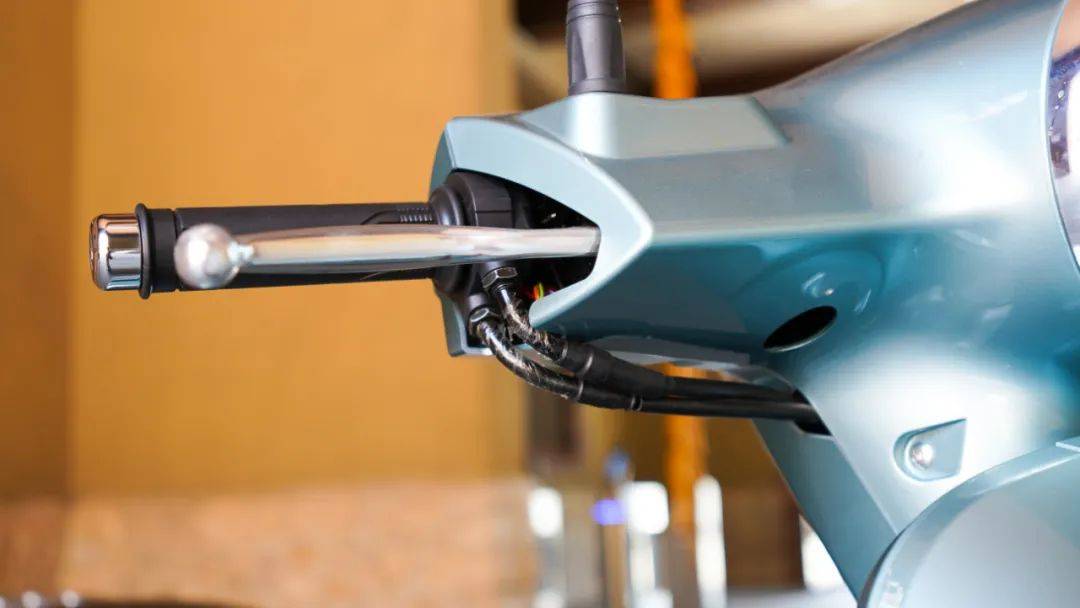 谁说复古踏板不讲究配置和性能？14980元起大阳VRF150静态评测_搜狐汽车_搜狐网