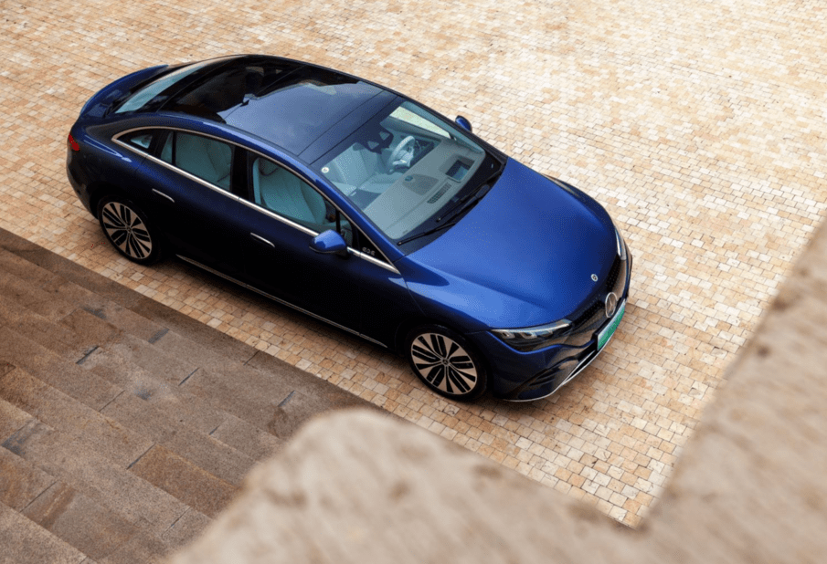 售53万起 续航752km！搭AR实景导航 对标蔚来ET7?奔驰EQE开启预售_搜狐汽车_搜狐网