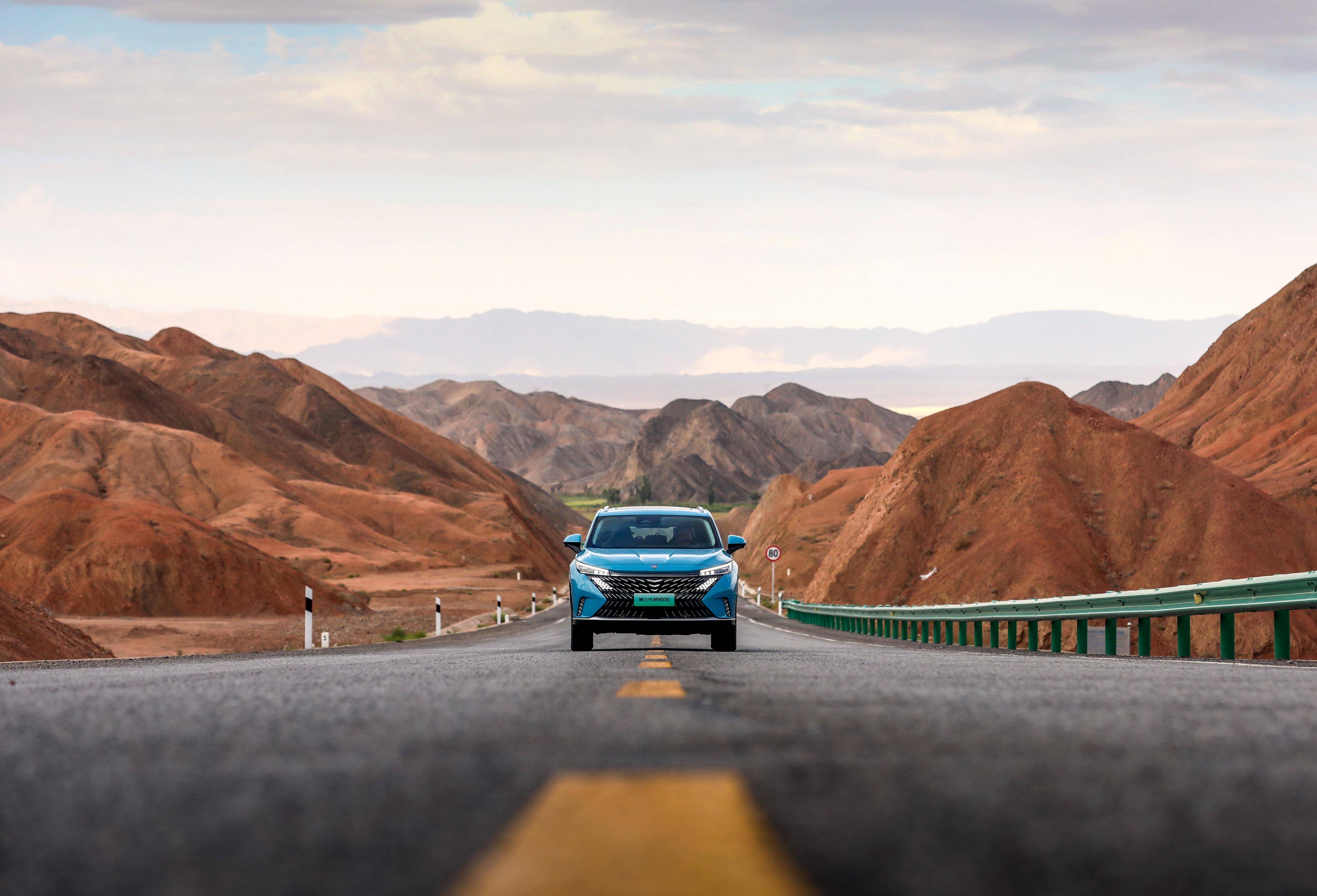 家用插混SUV好选择，第三代超混eRX5续航1483公里_搜狐汽车_搜狐网