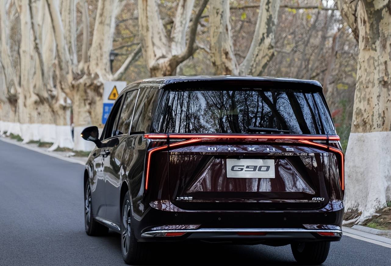 高端MPV越造越贵，我们真的需要30万以上的MPV吗？_搜狐汽车_搜狐网