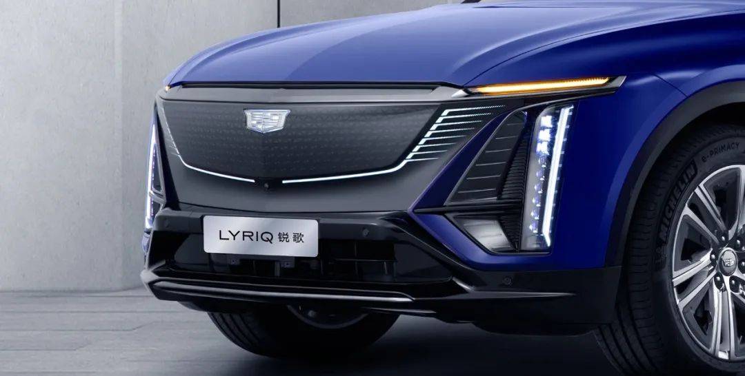 四驱入列，LYRIQ锐歌让BBA的六缸都不香了_搜狐汽车_搜狐网