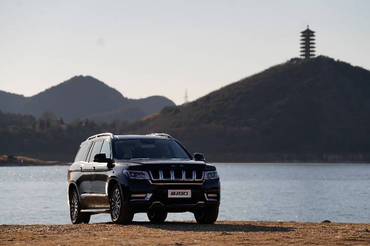 花50万享受奔驰全尺寸SUV？北京BJ90山河经典版上市_搜狐汽车_搜狐网