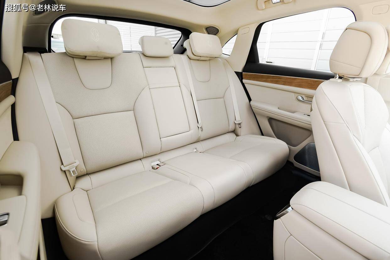 行家一出手，就知有没有，这车4.5s破百+620km续航，外观太拉风_搜狐汽车_搜狐网