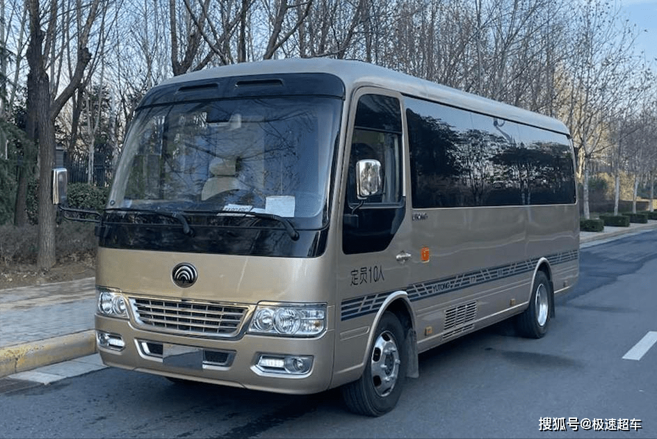 宇通T7实车亮相！3.5T引擎+10AT，竞争丰田考斯特，售价曝光_搜狐汽车_搜狐网