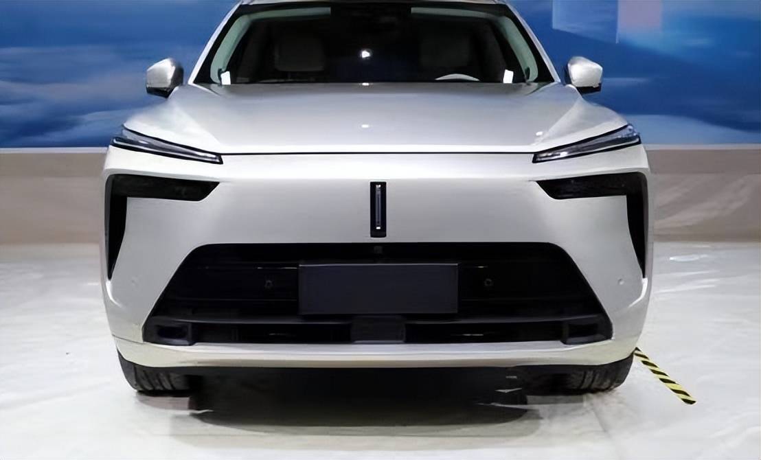 比理想L8还大！魏牌蓝山DHT-PHEV广州车展亮相 搭1.5T插混_搜狐汽车_搜狐网