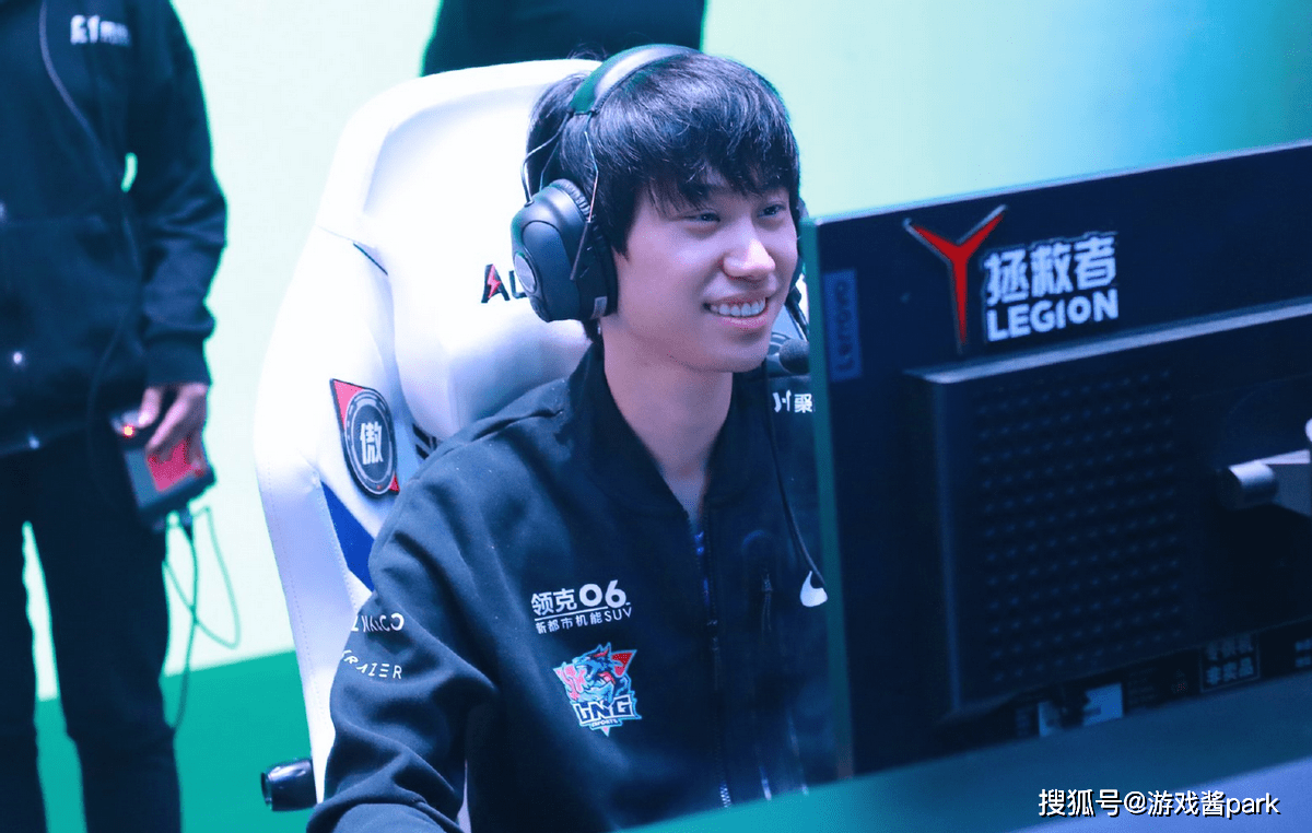 Doinb、Flandre、Cryin、Smlz等相继“失业”，哪名选手最可惜？_位置_Scout_weiwei