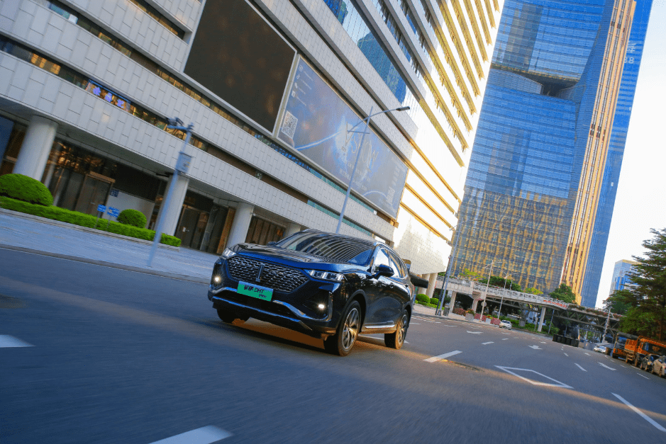 拿铁DHT-PHEV首次升级，综合续航增加73km_搜狐汽车_搜狐网