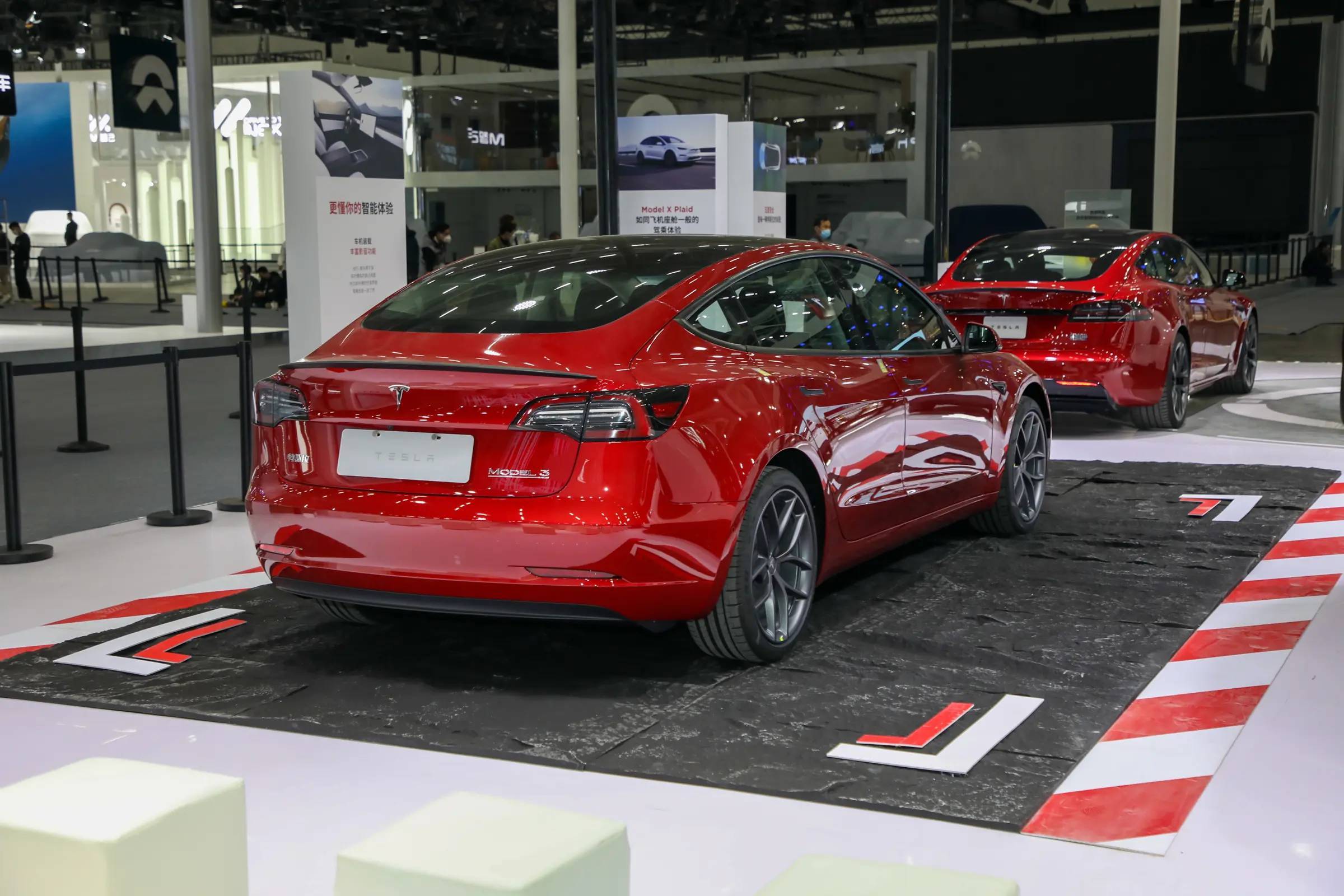 同价位PK帕萨特，22.99万元起售的Model 3更值得入手？_搜狐汽车_搜狐网