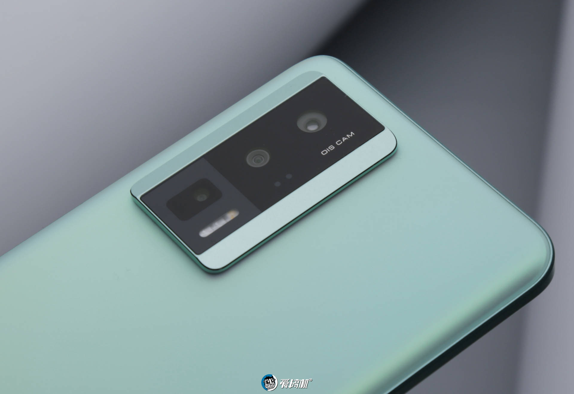 卡位大师，Redmi K60评测：2499元起的骁龙8+与30W无线充_Pro_华星_玻璃