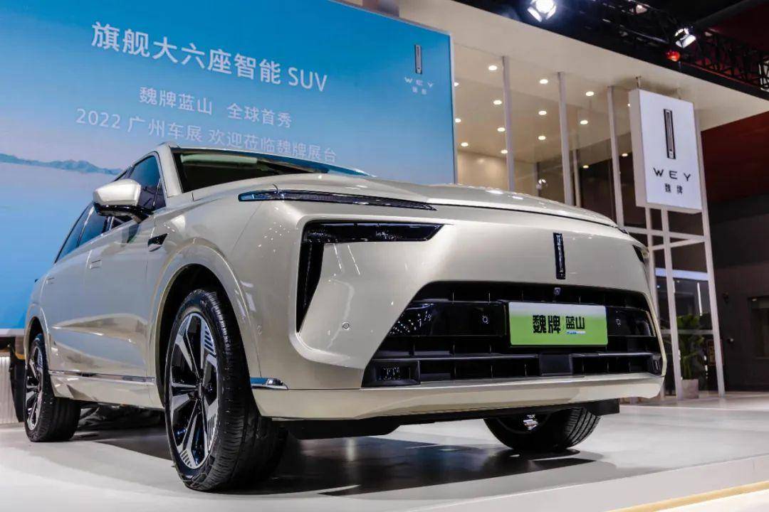 全新ES8、问界M9，国产高端新能源大爆发，买它！_搜狐汽车_搜狐网