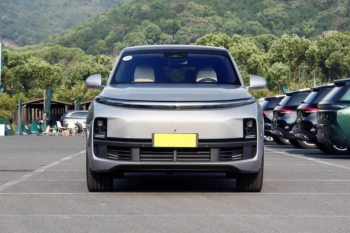 30万级增程SUV大作战，岚图FREE、理想L8和问界M7，到底谁更好？_搜狐汽车_搜狐网