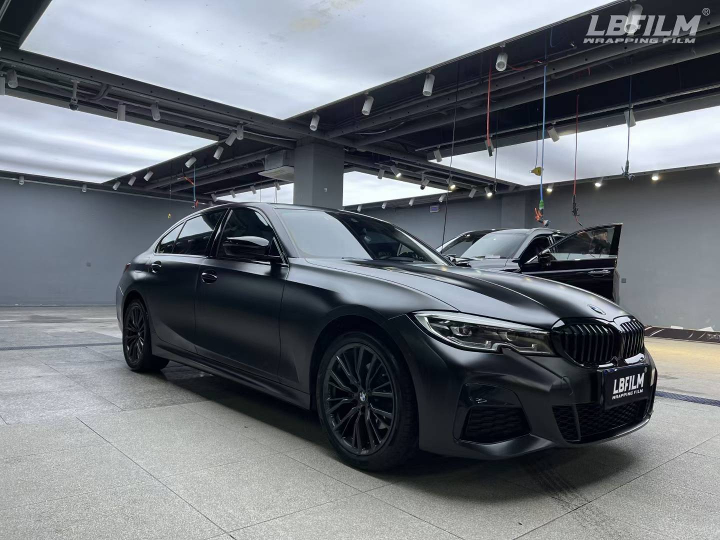 宝马3系LBFILM陶瓷黑改色膜,显神秘与气场！_搜狐汽车_搜狐网
