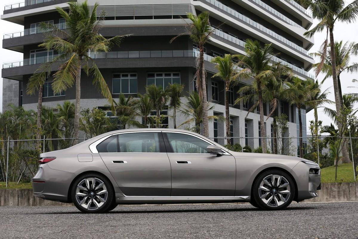 科技升华新BMW 740Li，多次拿下宝马车系首创!_搜狐汽车_搜狐网