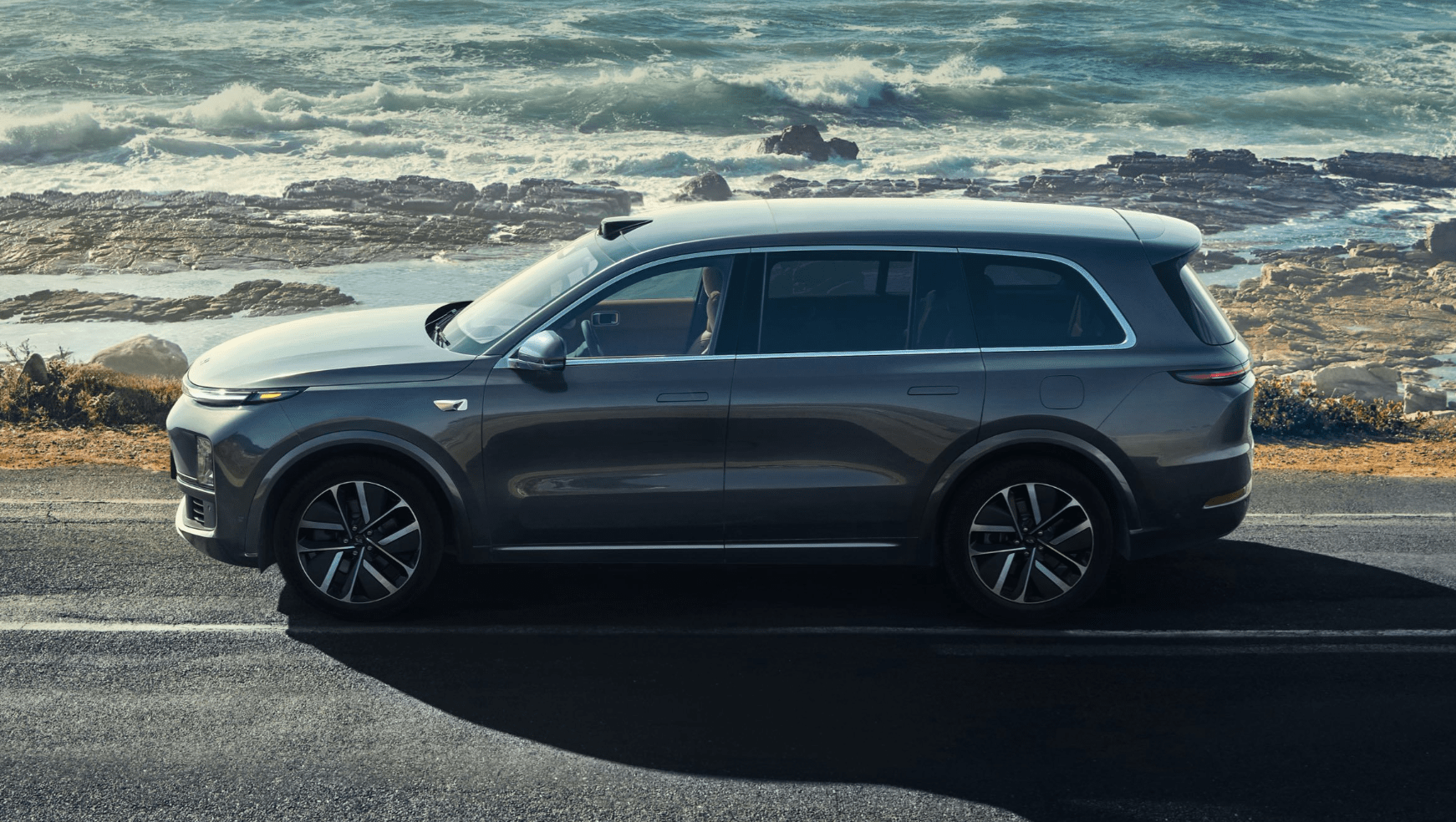 自燃、NOA失灵，“500万以内最好的”理想L9还理想吗？_搜狐汽车_搜狐网