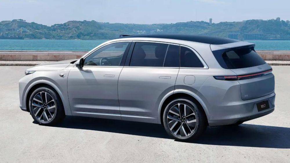理想公布新车型 L5：并不是 SUV ，价格会坚守20-30万元区间_搜狐汽车_搜狐网