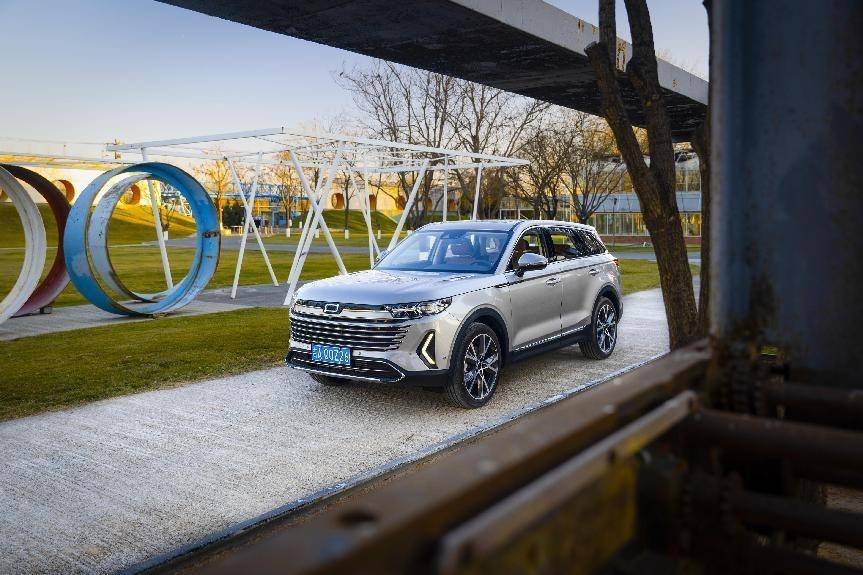 只差100块！选传祺GS8“丐中丐”还是奔腾T99“强中强”？_搜狐汽车_搜狐网