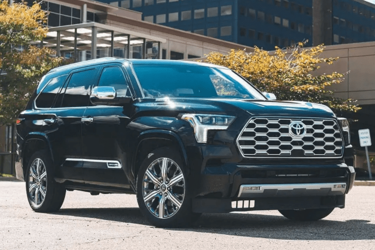 豪华越野旗舰SUV，全新丰田红杉实车图，搭载3.5T V6+10AT动力_搜狐汽车_搜狐网