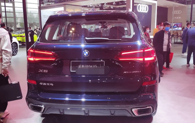 全新宝马X5L亮相天津车展，尺寸加长，搭载3.0T直列6缸发动机_搜狐汽车_搜狐网