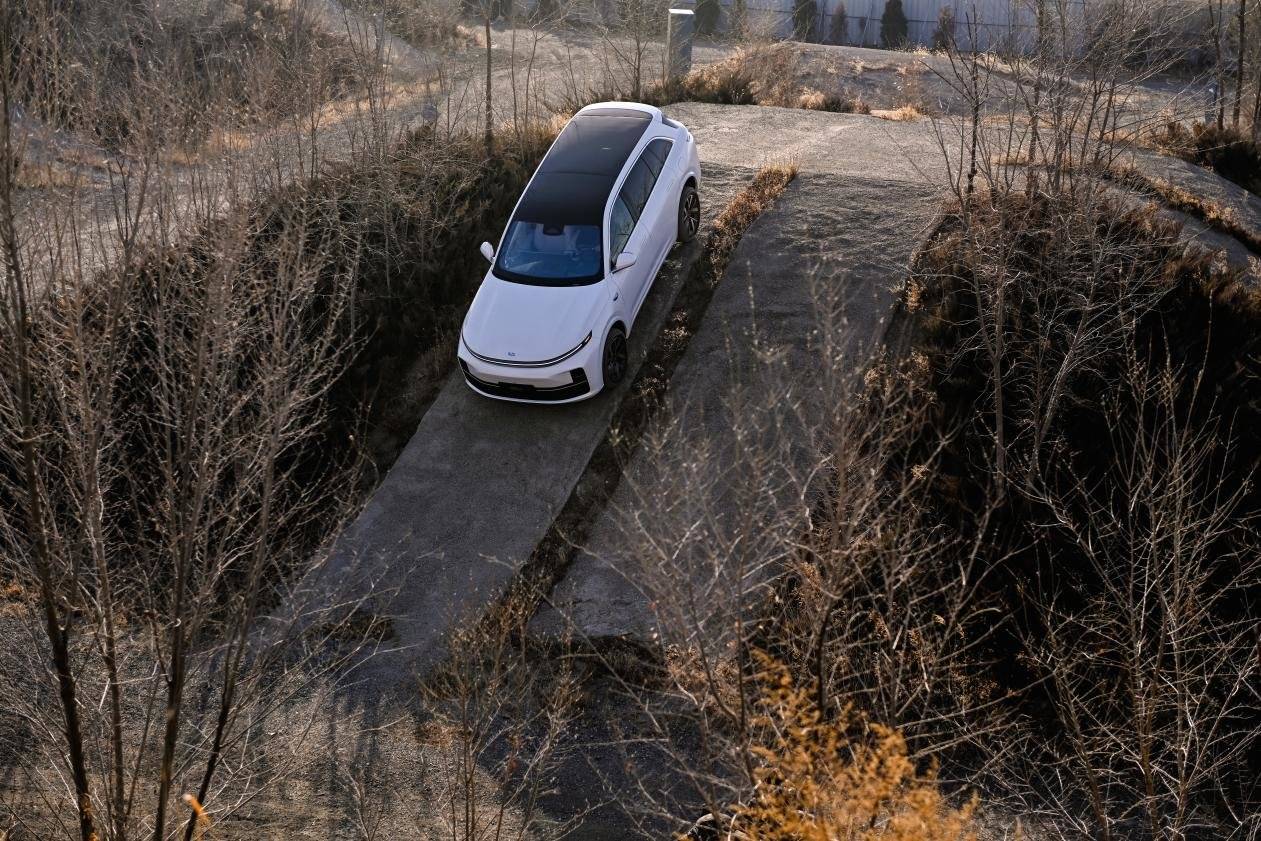 试驾理想L7：全尺寸大于奔驰GLE、宝马x5l_搜狐汽车_搜狐网