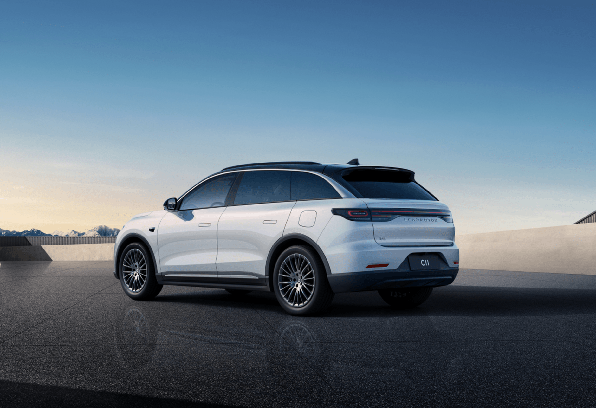 纯电续航285km，价格20万内，零跑C11增程版真的有点香_搜狐汽车_搜狐网