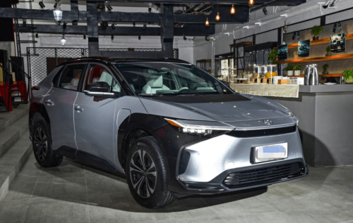 一汽丰田bZ4X霸气而来，凸显绿色低碳出行理念_搜狐汽车_搜狐网