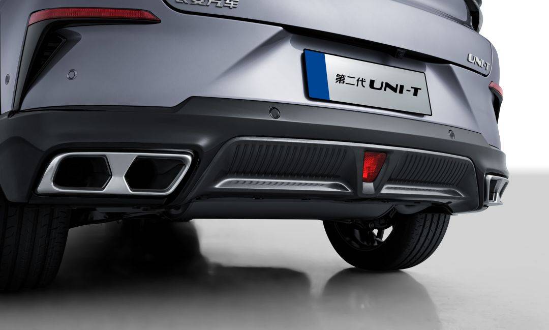 未来科技运动SUV 搭骁龙8155芯片 长安第二代UNI-T上市售11.59万起_搜狐汽车_搜狐网