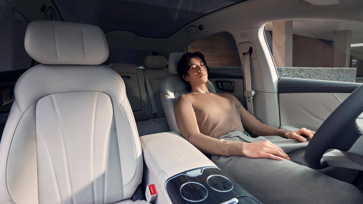 F7销量目标超越ET5，飞凡F7“非凡”续航最高666km 3月底上市即交付_搜狐汽车_搜狐网