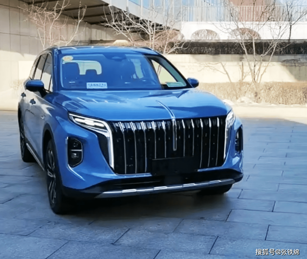 全新红旗HS6实车曝光，外观很霸气，车长4995mm，搭载2.0T动力_搜狐汽车_搜狐网