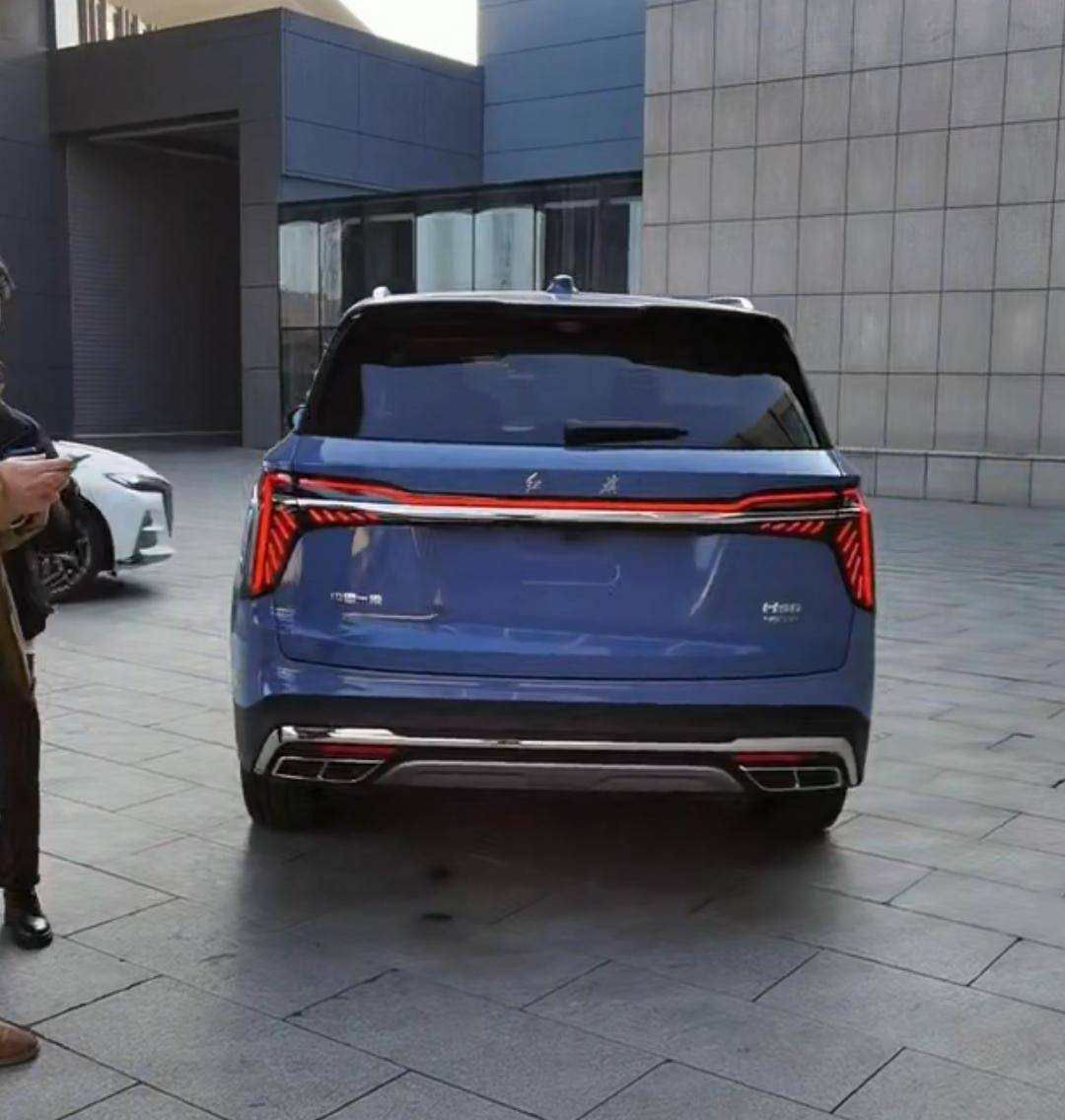 5/6/7座可选 红旗HS6实车曝光 搭载2.0T发动机_搜狐汽车_搜狐网