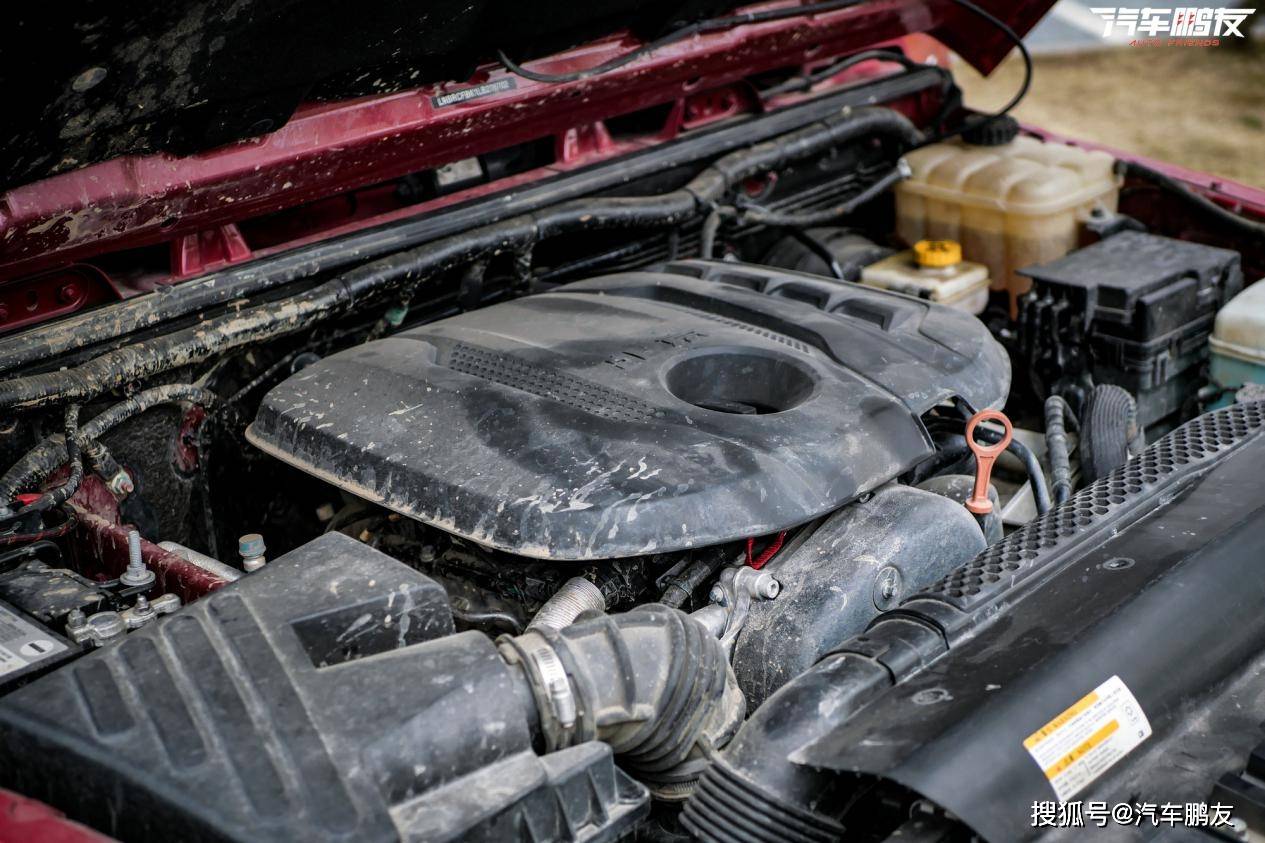 坦克300对比BJ40：同样都是2.0T+8AT，性格差异巨大？_搜狐汽车_搜狐网