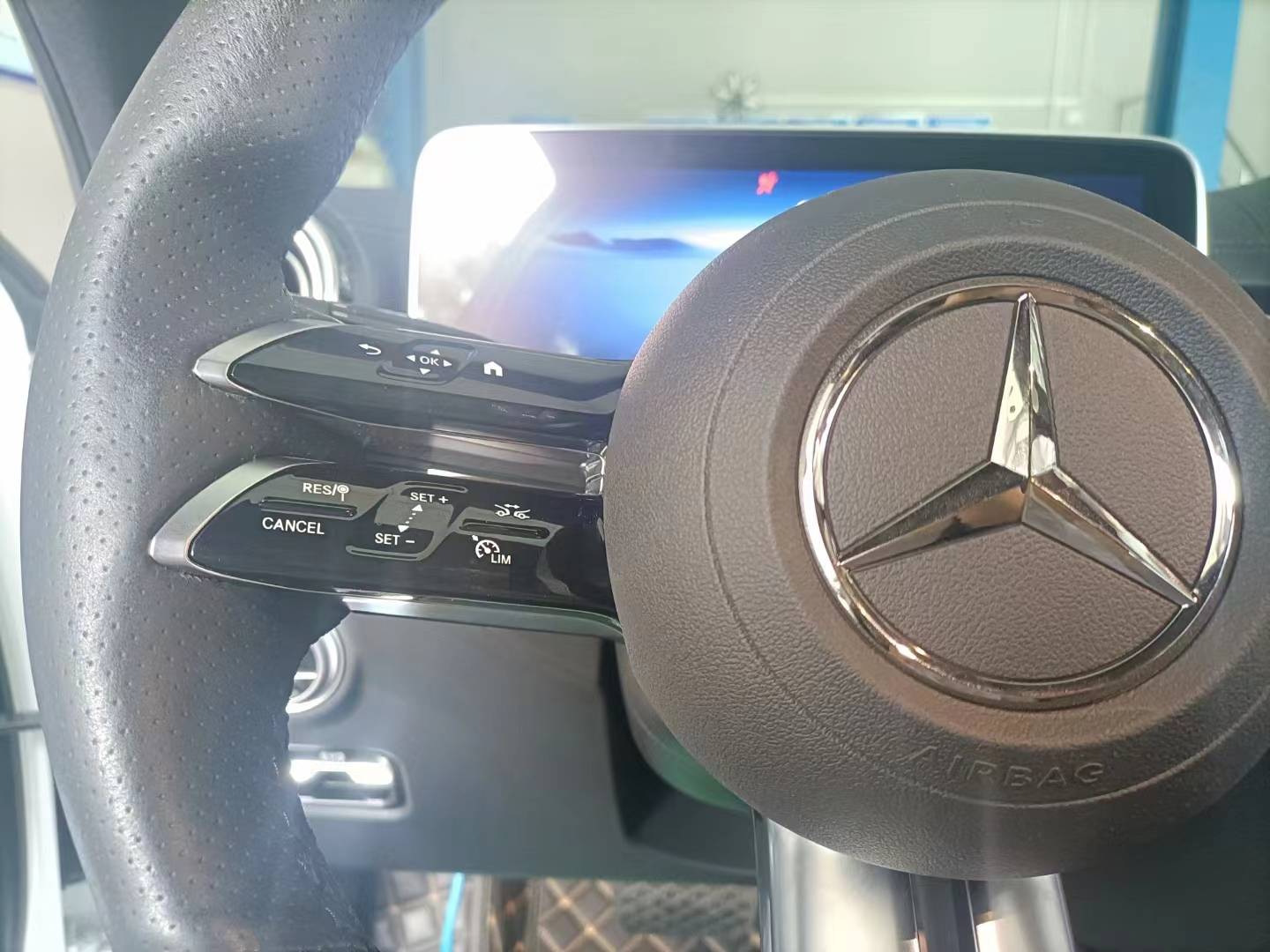 22款23款奔驰C260升级ACC自适应巡航，缓解驾驶疲劳_搜狐汽车_搜狐网