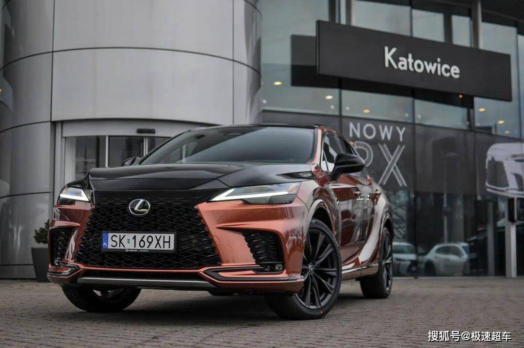 双色车身真帅气！2023 LEXUS RX即将登场，海外约售44万，2.4T+8AT_搜狐汽车_搜狐网